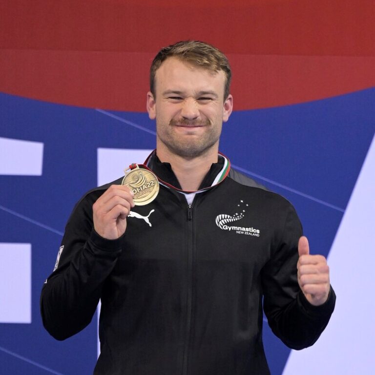 2023 National Service Award – Dylan Schmidt | GymnasticsNZ